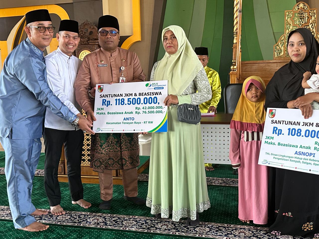 BPJS Ketenagakerjaan Serahkan Manfaat Program JKM ke Ahli Waris THL dan ...
