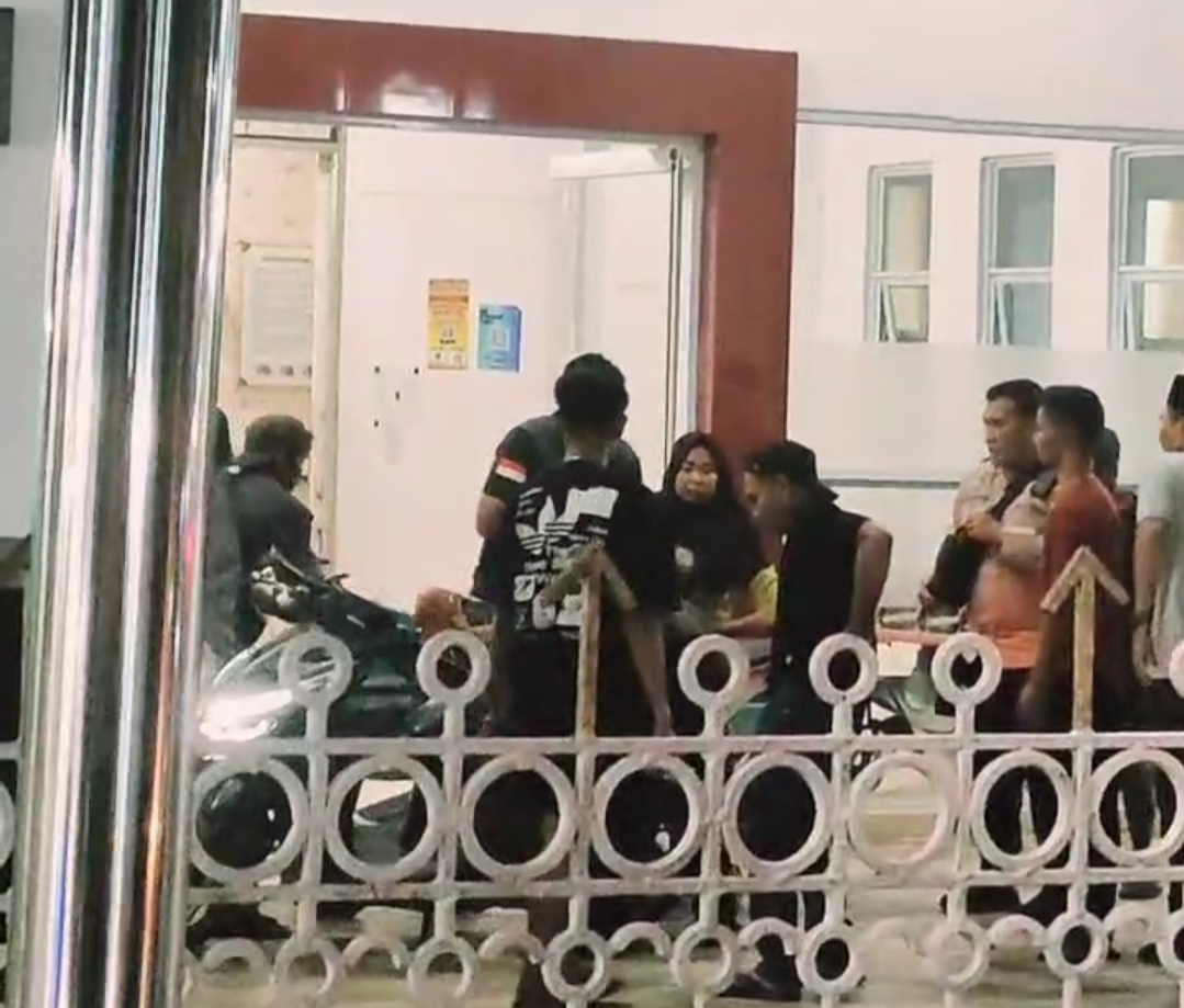 Mencekam, Dua Tewas Satu Kritis Ditikam Penjaga Karaoke See You ...
