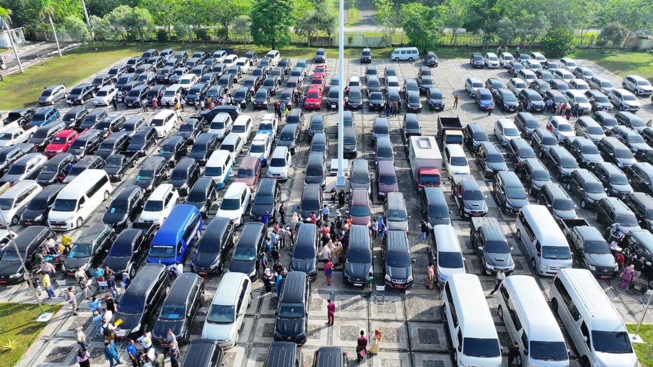 Nunggak Delapan Bulan, Mobil Dinas Bupati Siak Terancam Ditarik Lesing ...