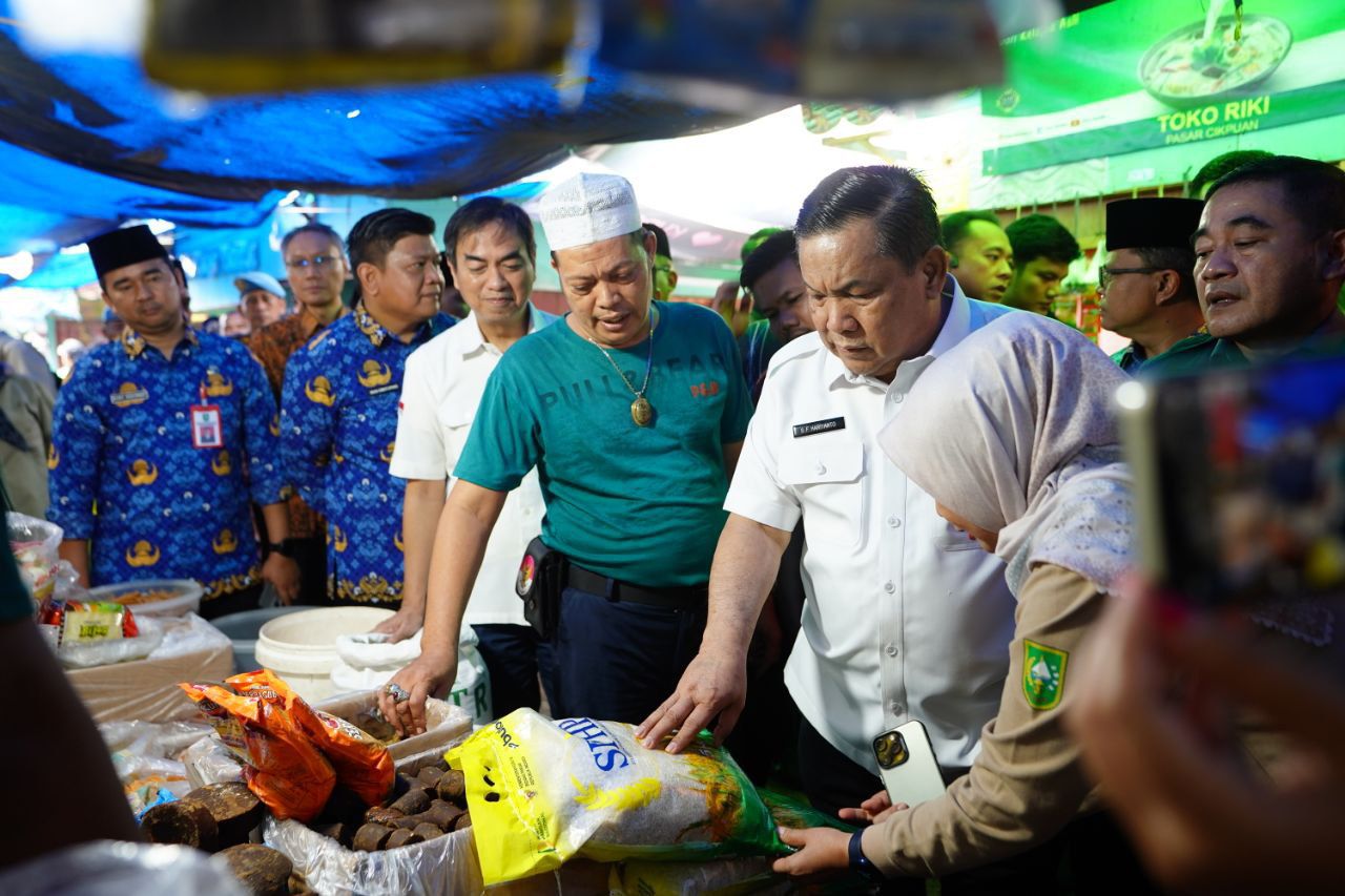 Harga Relatif Stabil, Stok Sembako Jelang Nataru di Riau Aman ...